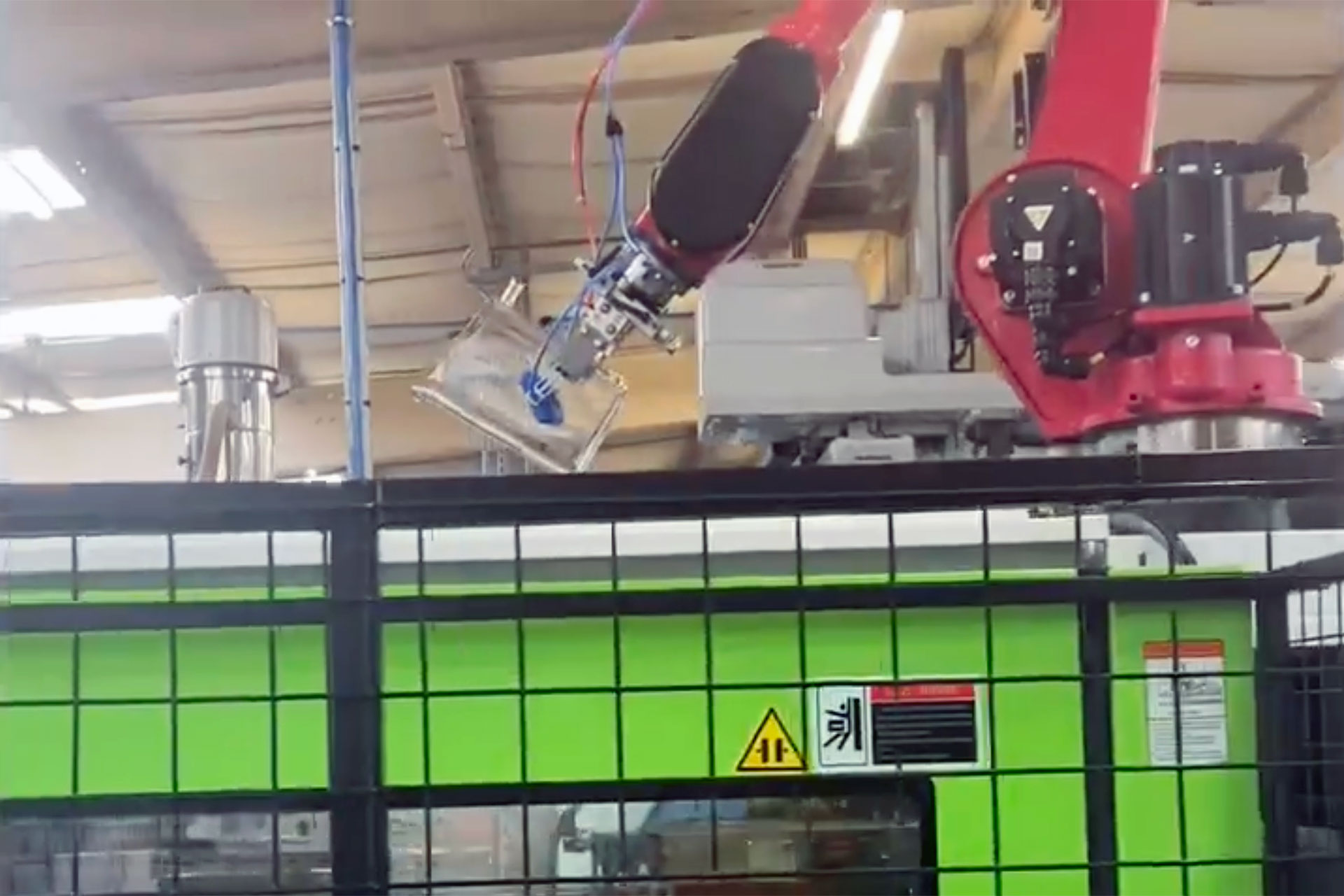 New 6 Axis Robot Melton Plastics